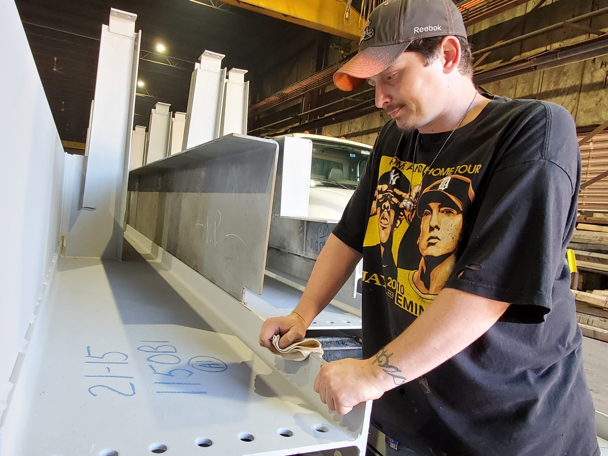 Shop foreman at Livi enjoys close work ties, reliable life provided by ...
